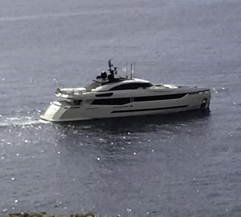 40M MODERN SUPERYACHT Yacht Charter Details, Columbus Yachts / Palumbo ...